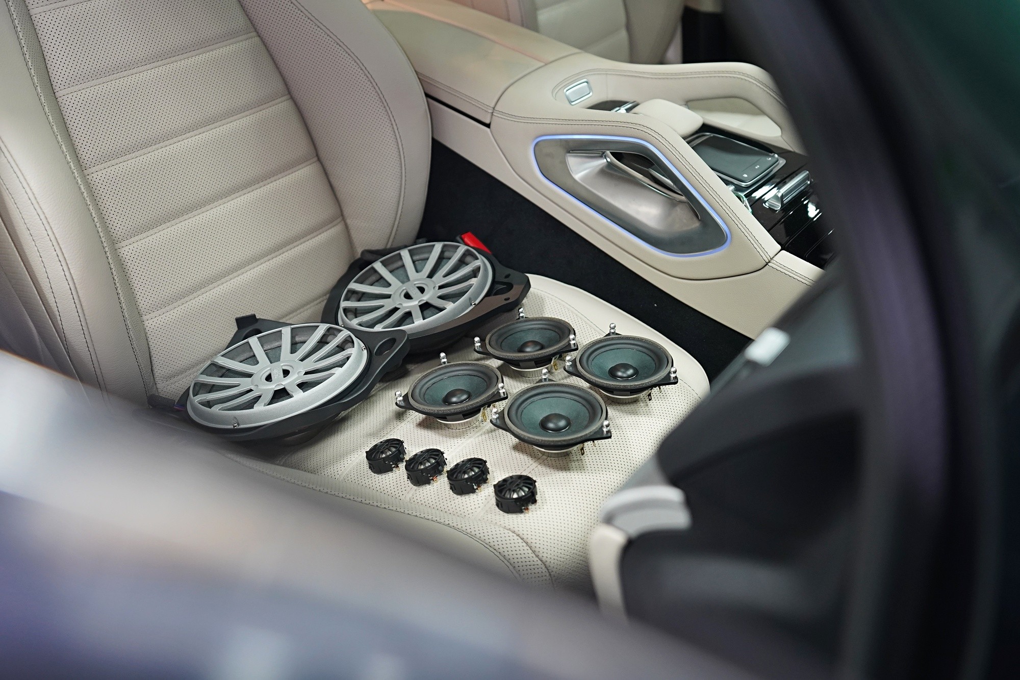 Mercedes-Benz GLE - complete sound system with DSP processor - Ahifi.store