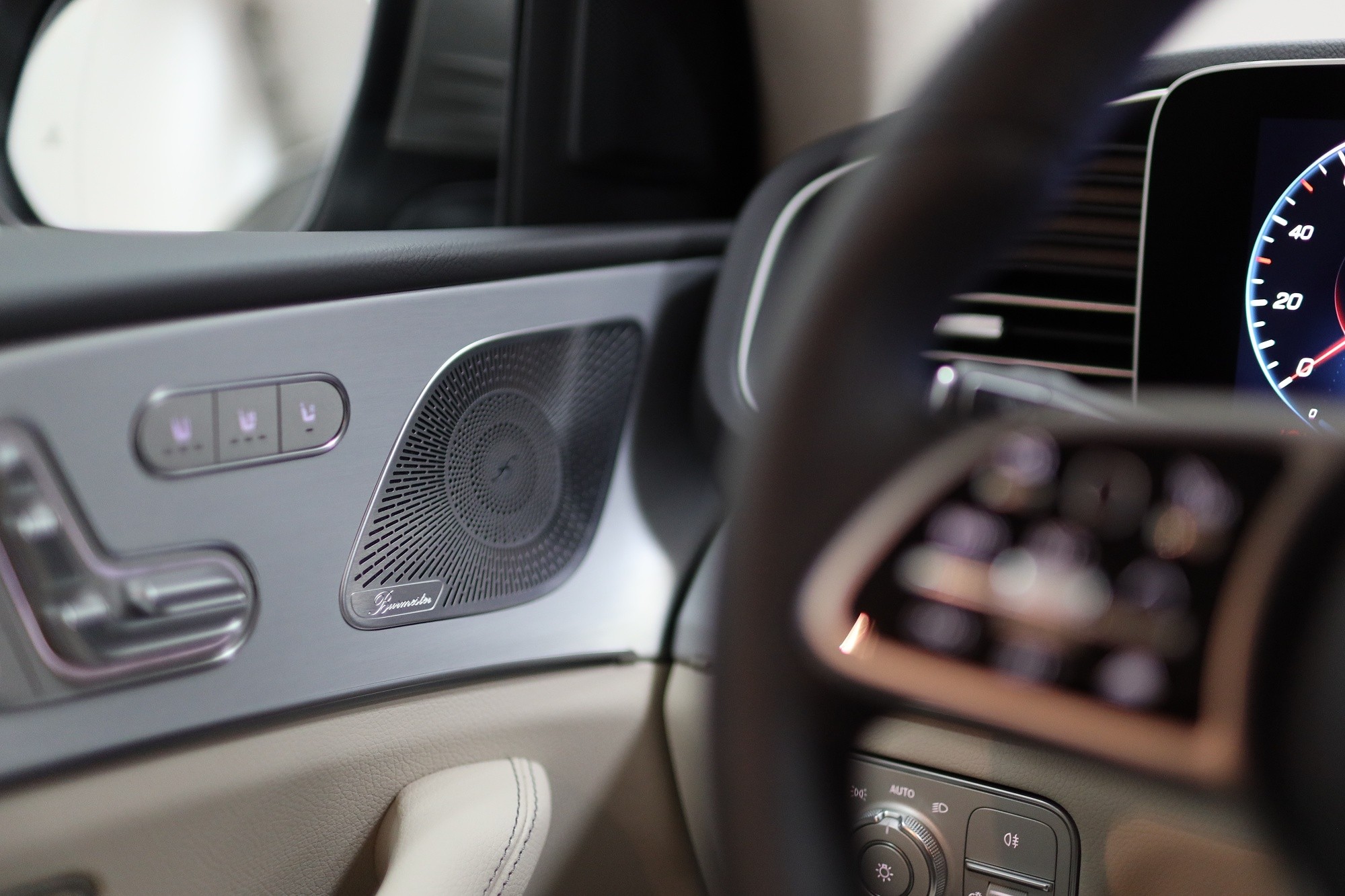 Mercedes-Benz GLE - complete Steg sound system (Burmester upgrade ...