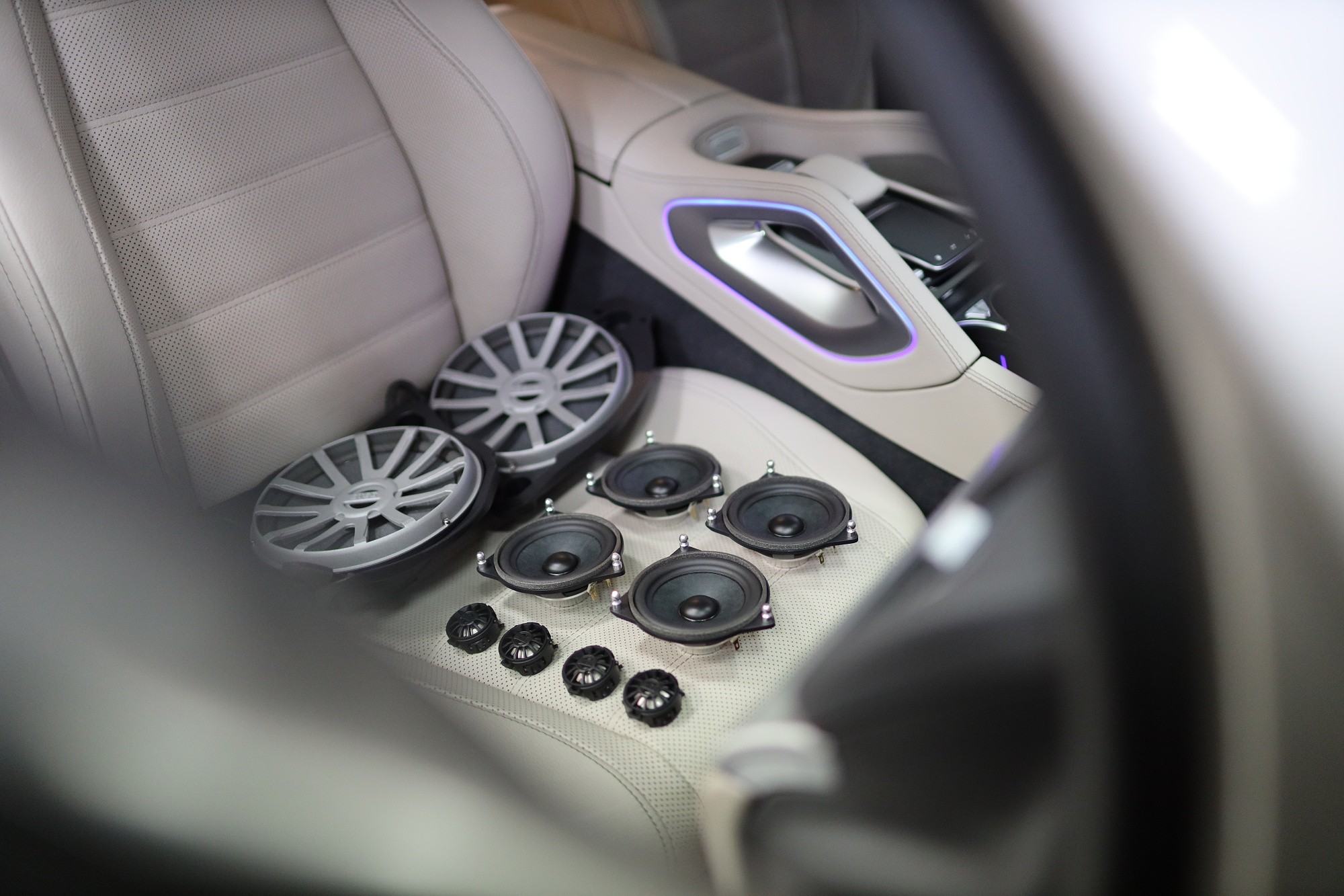 Mercedes-Benz GLE - complete Steg sound system (Burmester upgrade ...